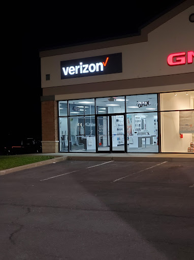 Auburn, New York: Verizon Store
