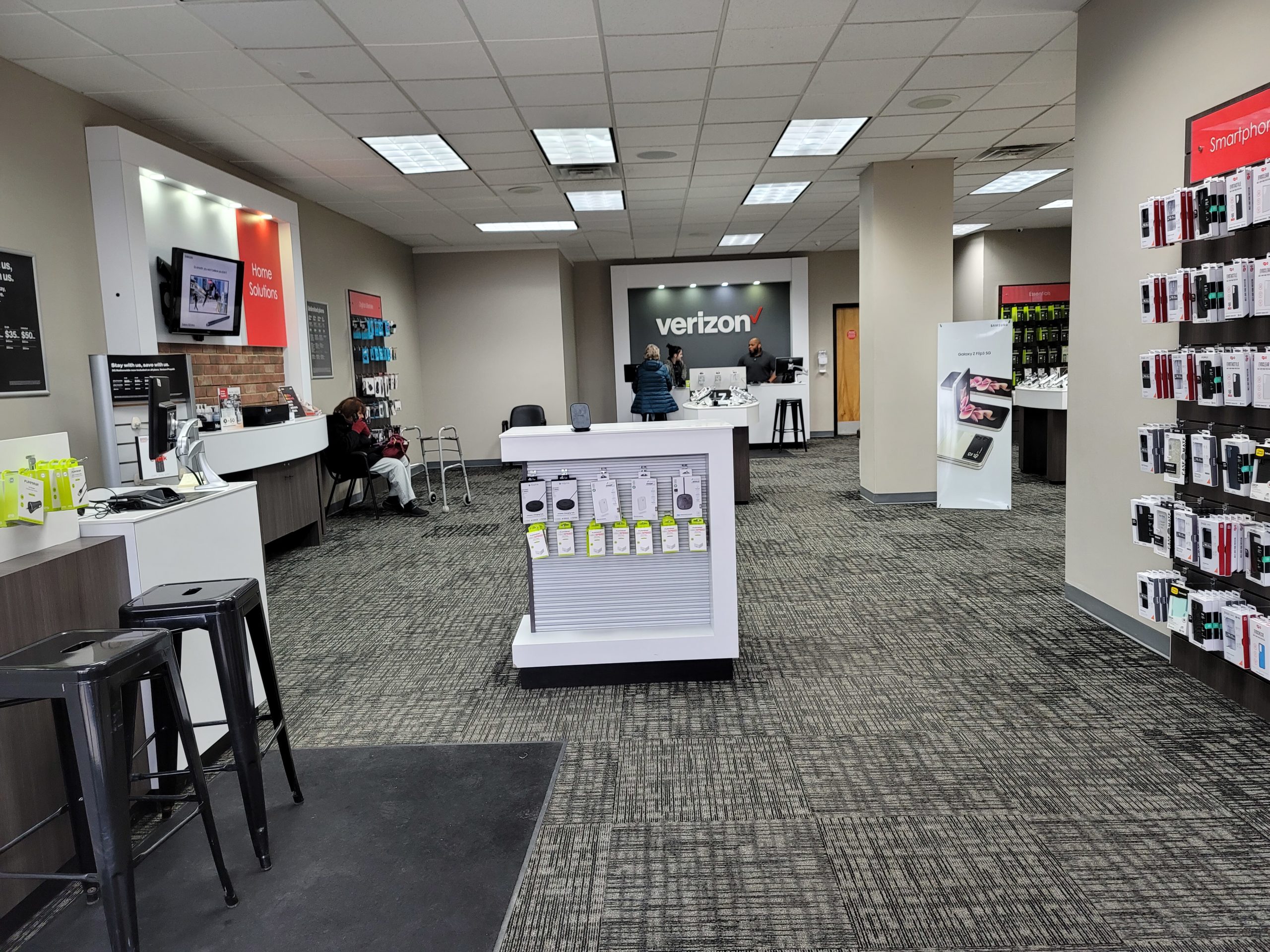 Mentor, Ohio: Verizon Store