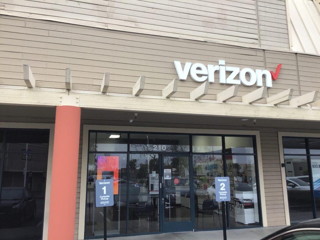San Leandro, California Verizon Store