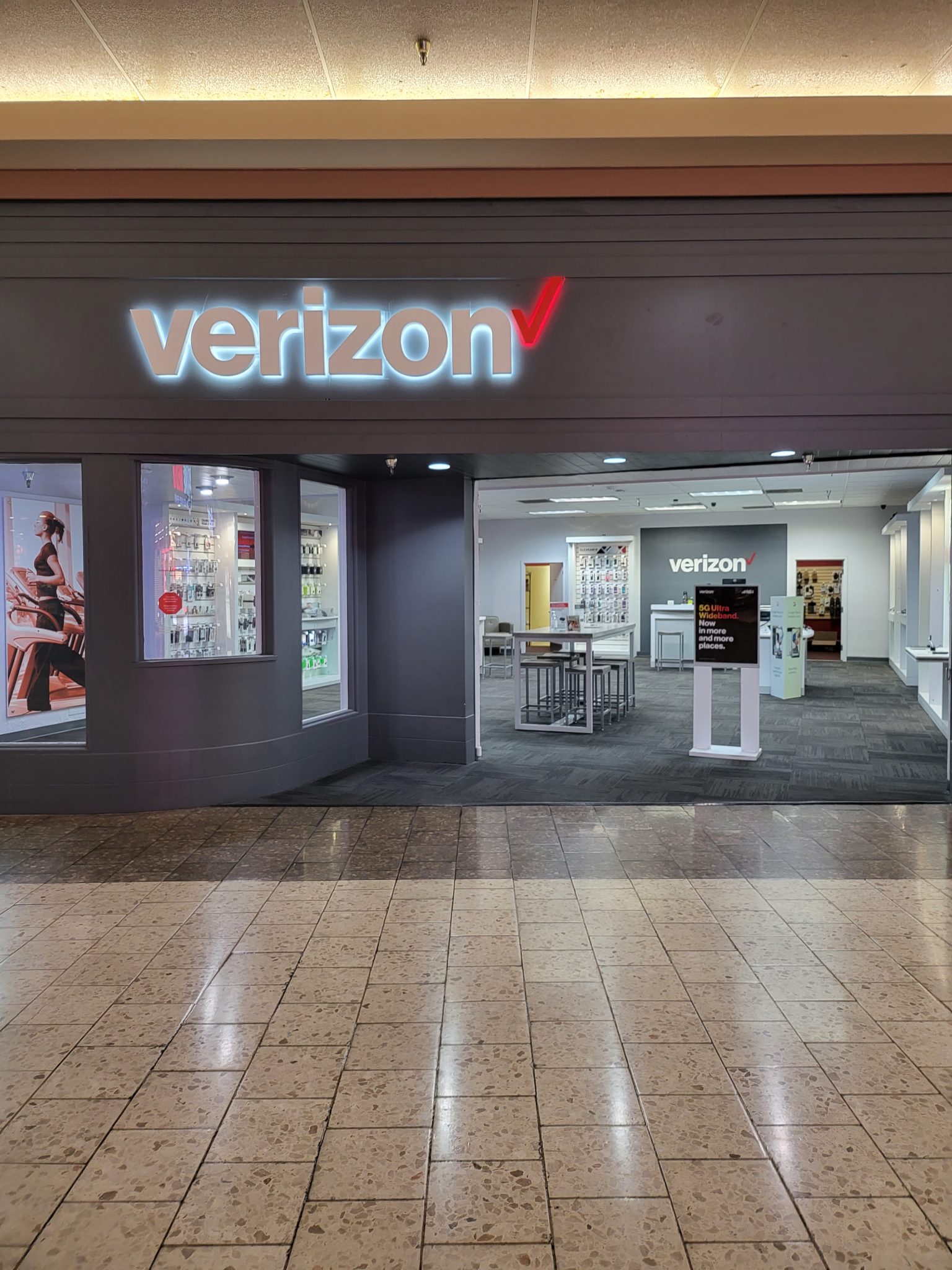 CO-Mesa Mall - Victra