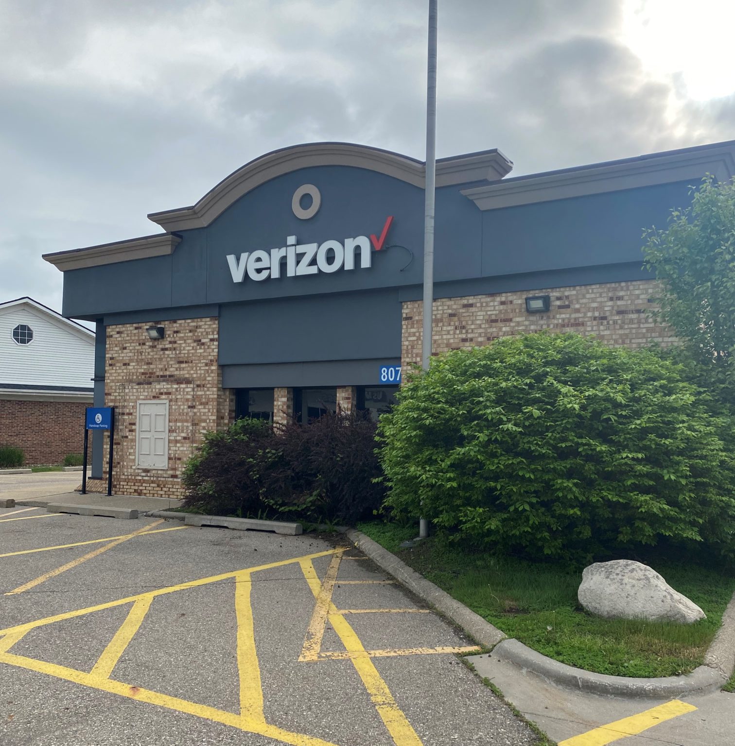 Lapeer, Michigan: Verizon Store