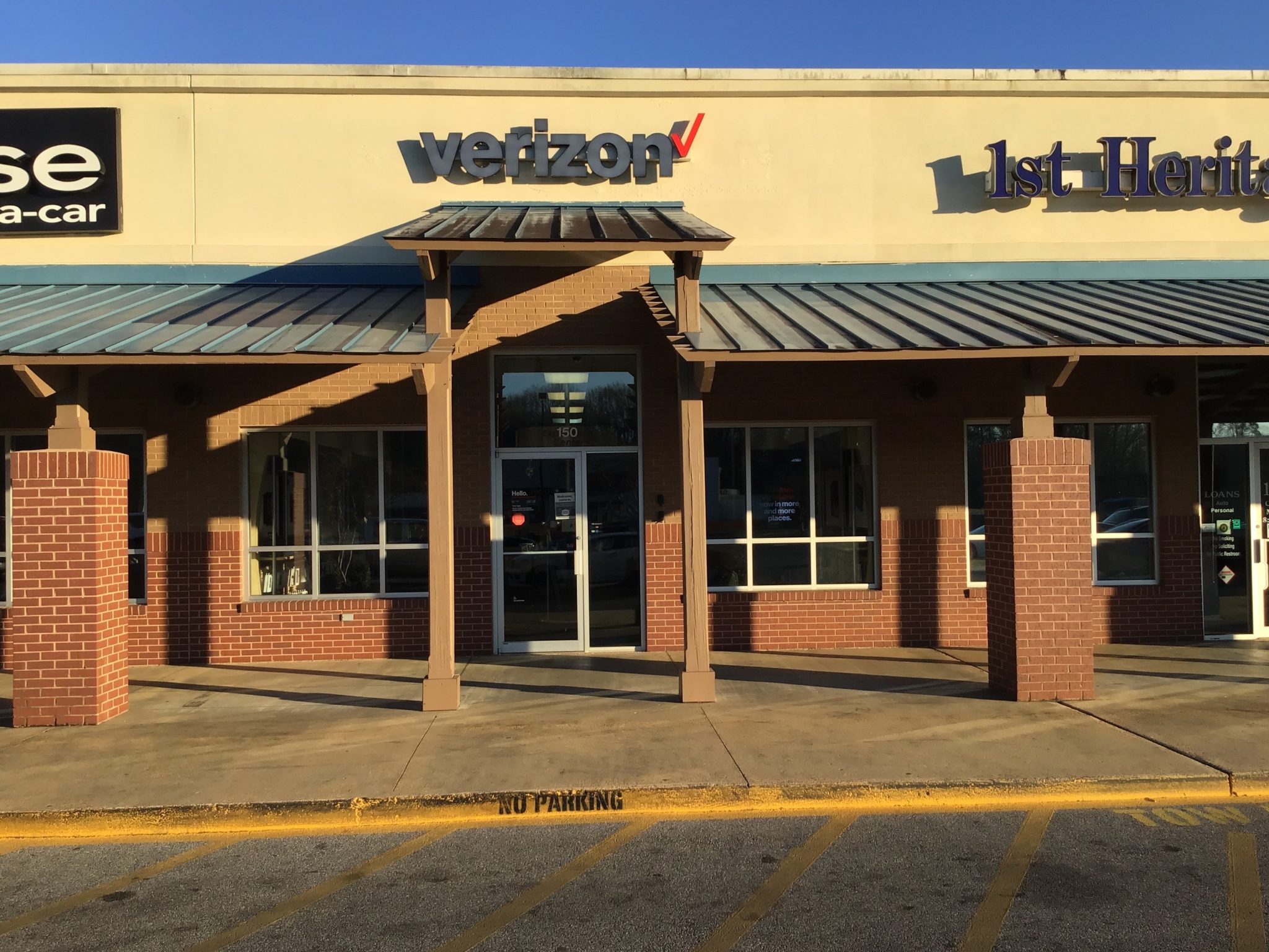 Philadelphia, Mississippi: Verizon Store
