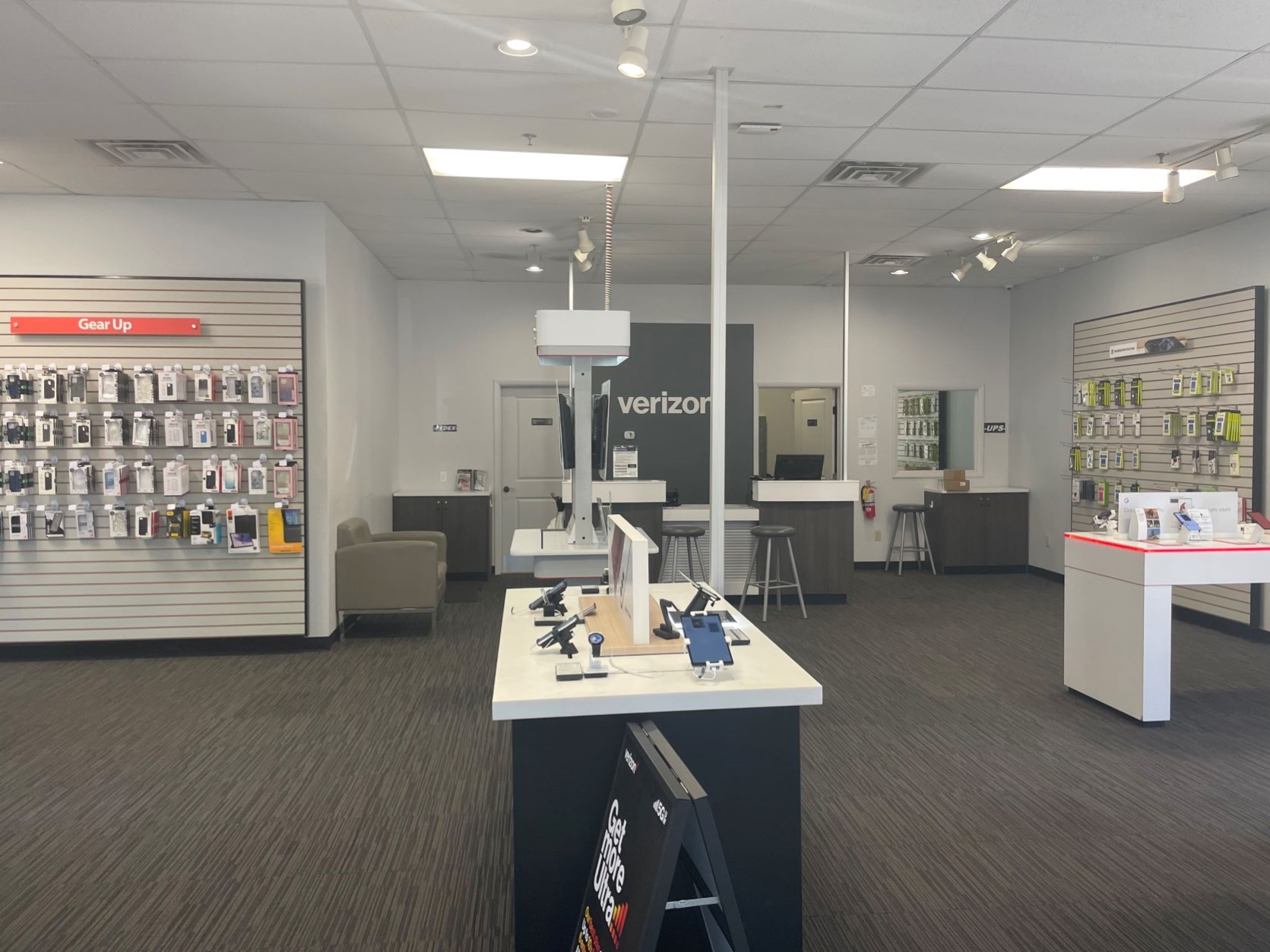 Lakeside, Arizona: Verizon Store