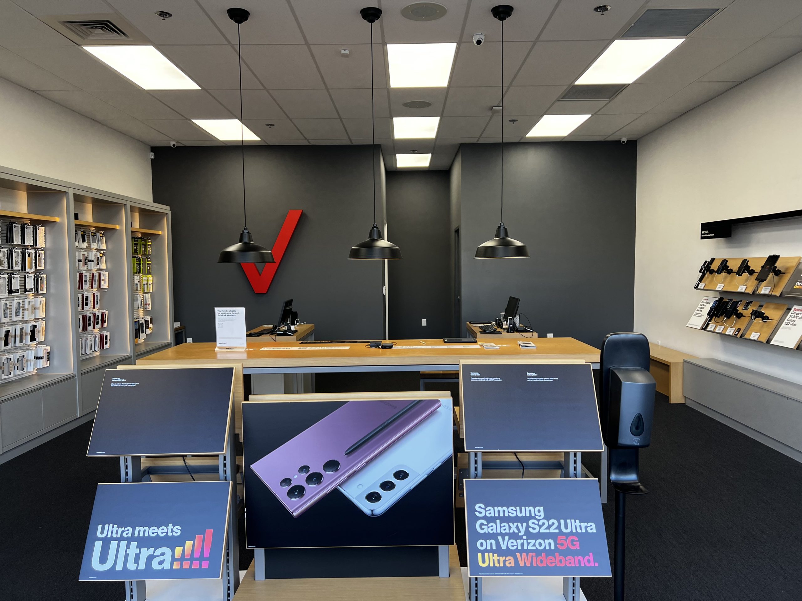 Verizon Fair Oaks Mall