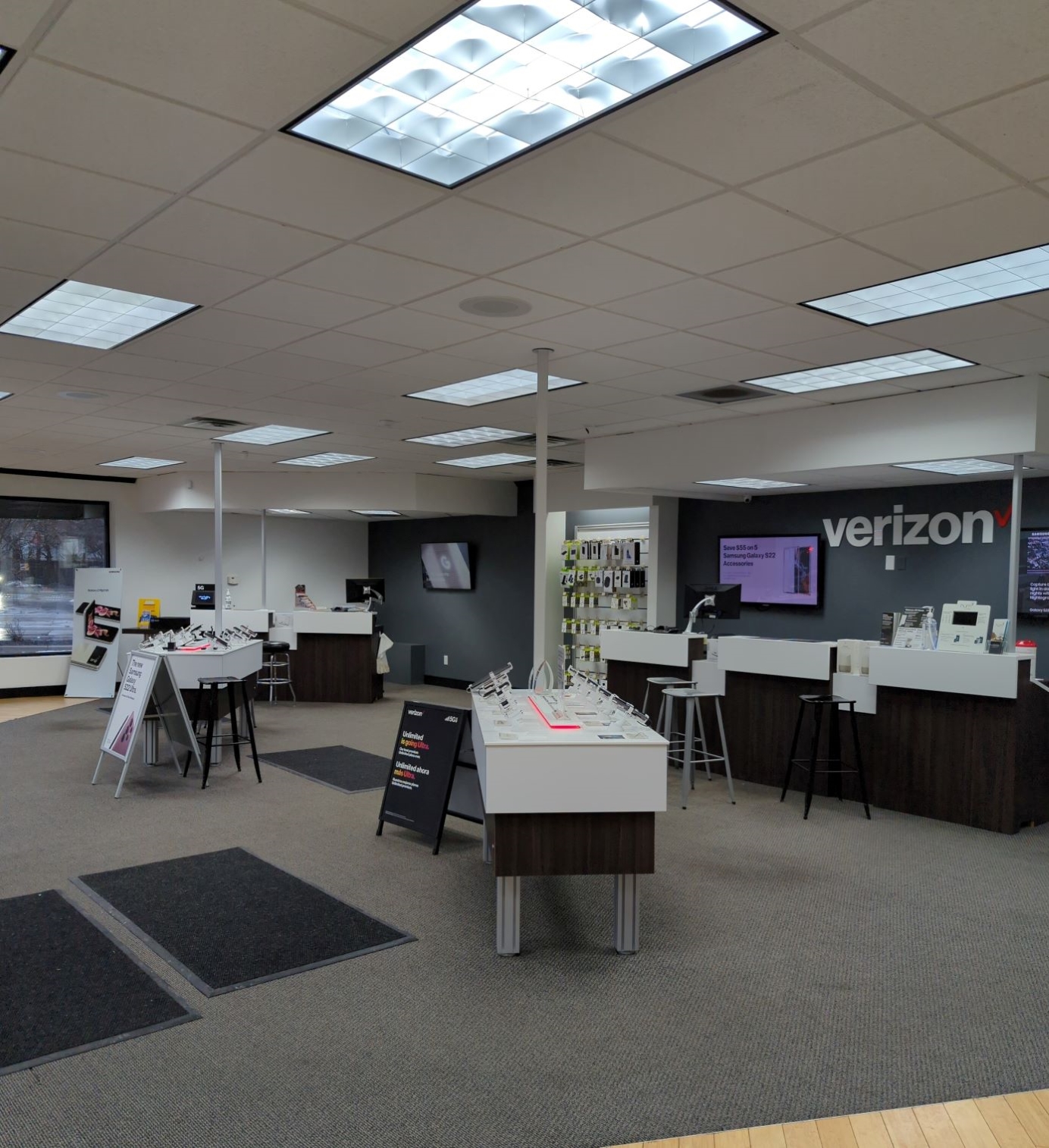Cleveland, Ohio: Verizon Store