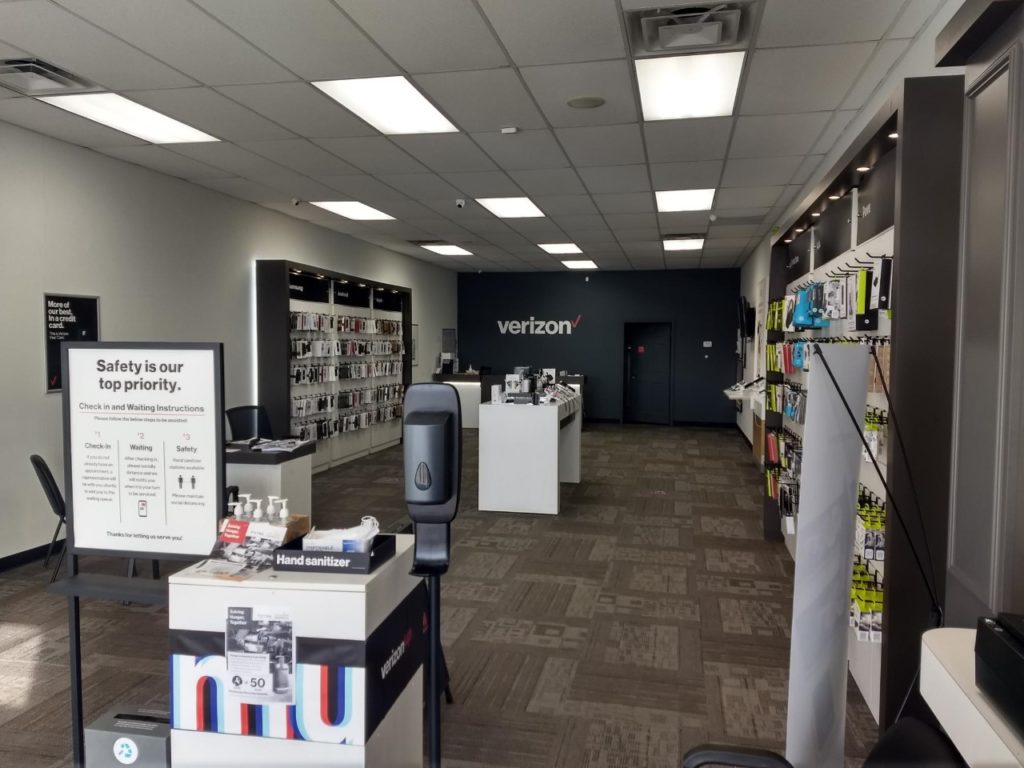 Holland, Ohio: Verizon Store