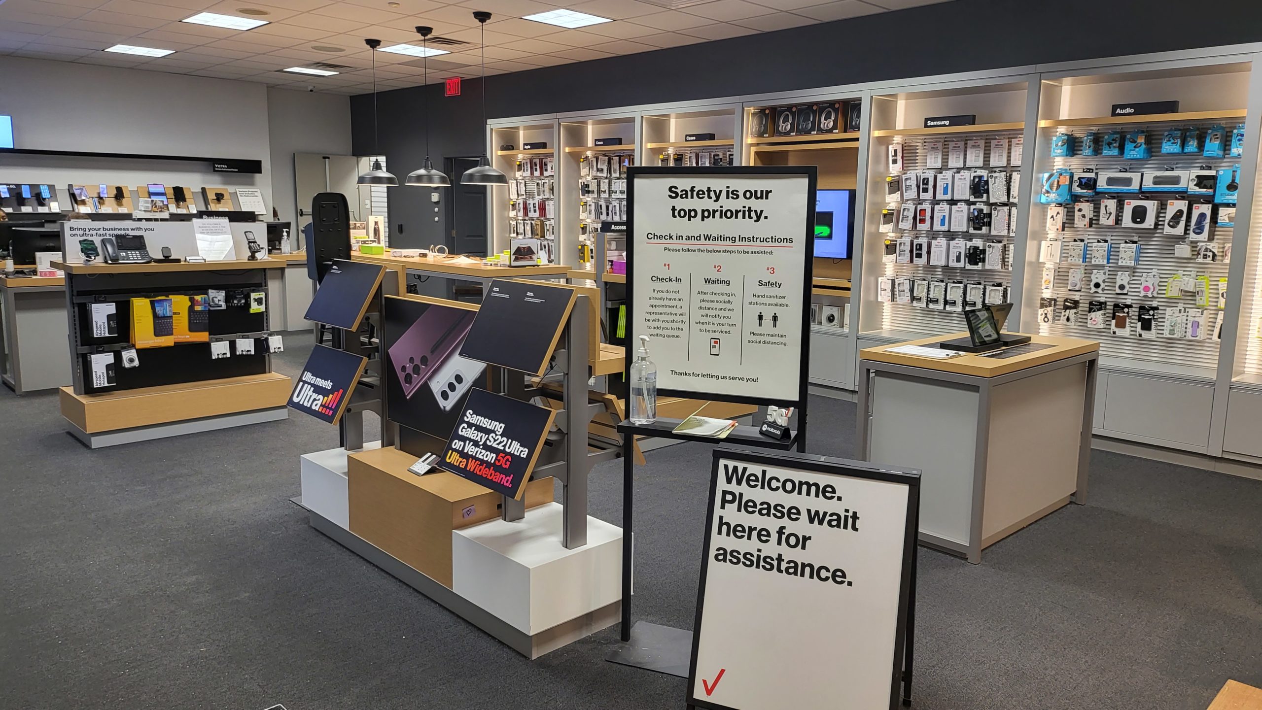 Toledo, Ohio: Verizon Store