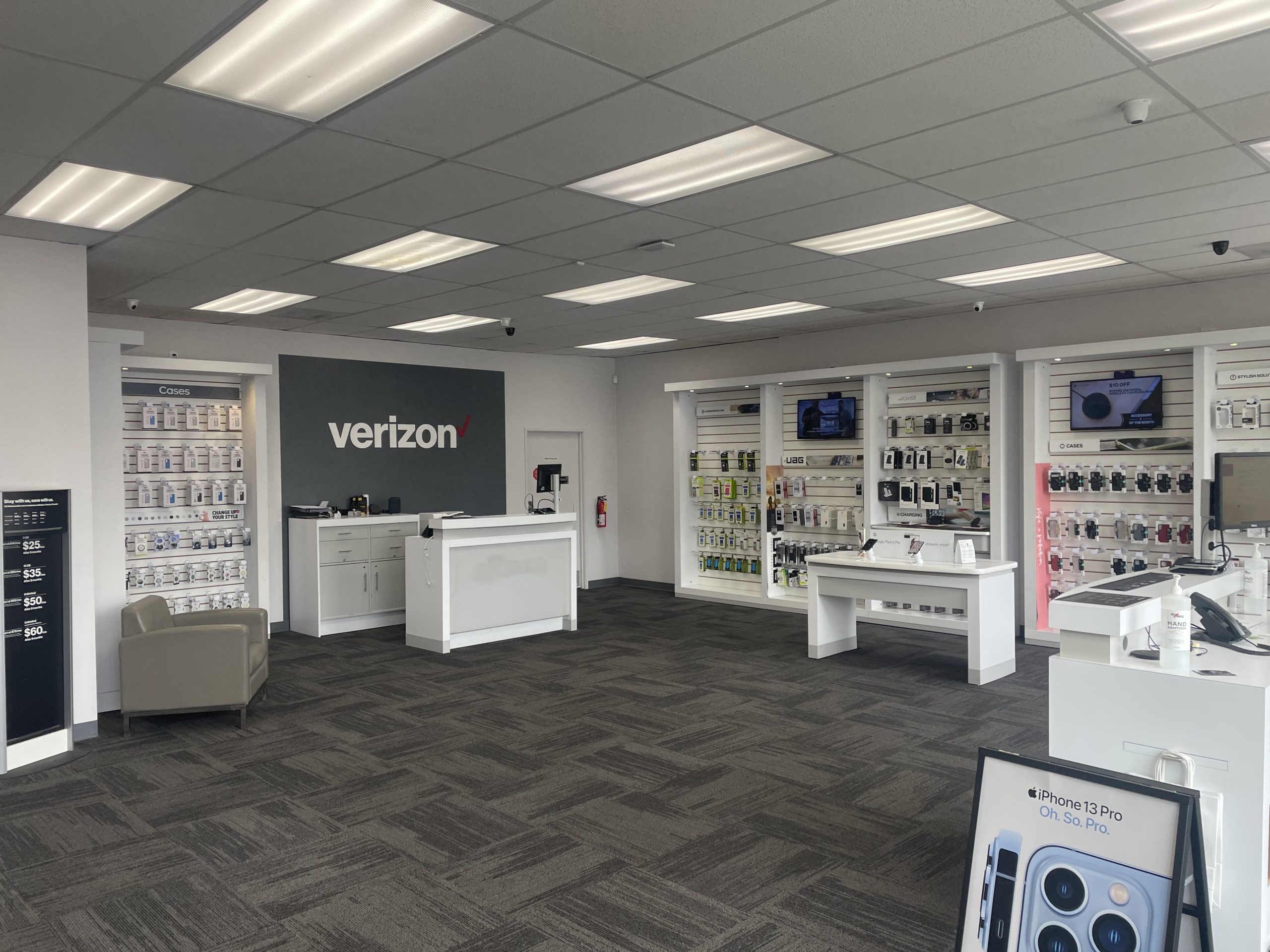 Portland, Oregon: Verizon Store