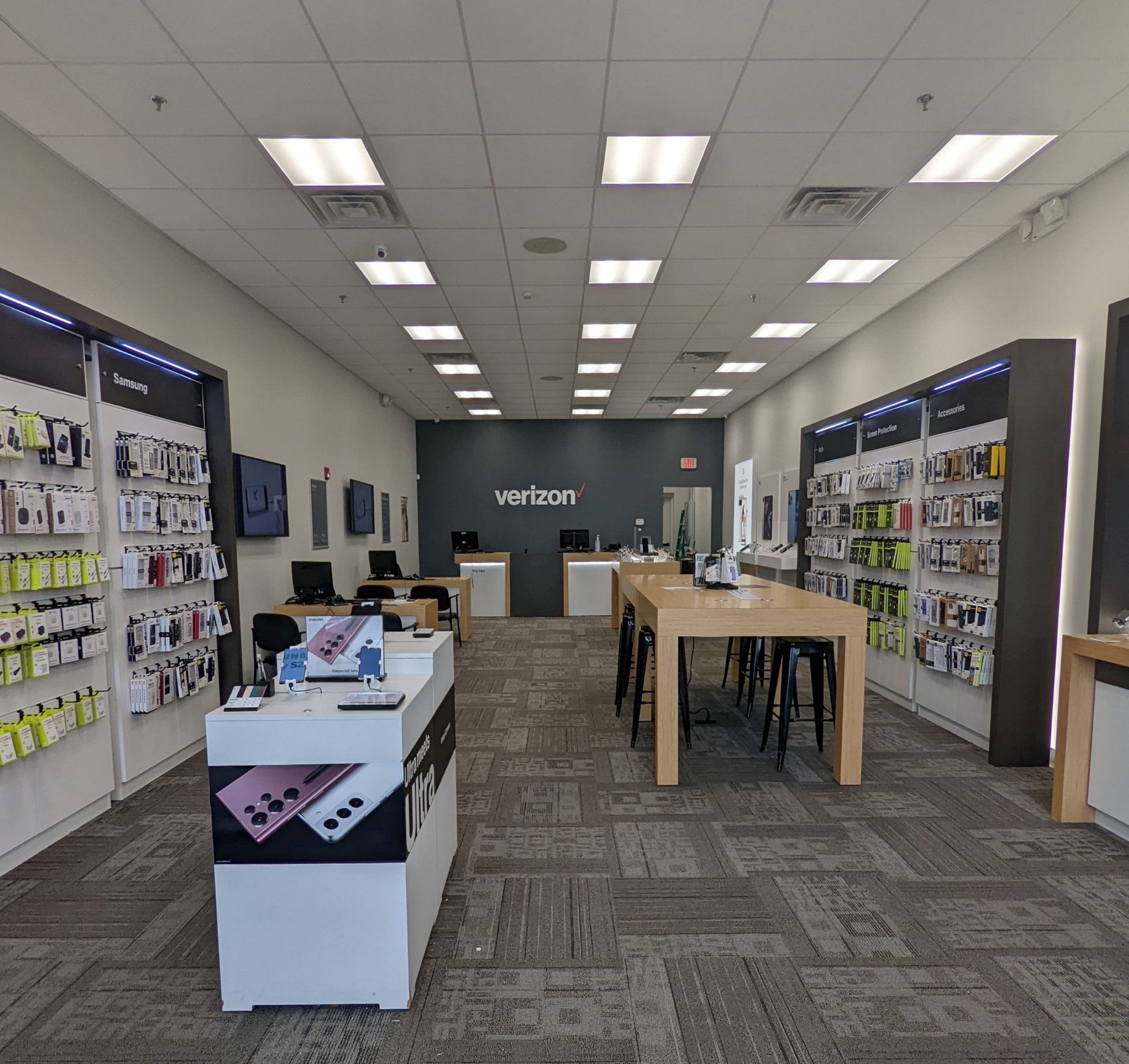 Chantilly, Virginia: Verizon Store