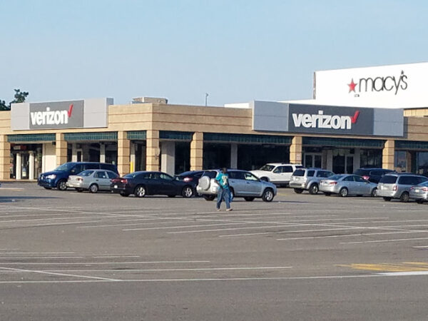 Philadelphia, Pennsylvania: Verizon Store