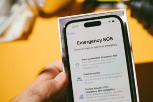 What Does SOS Mean on iPhone? - Victra